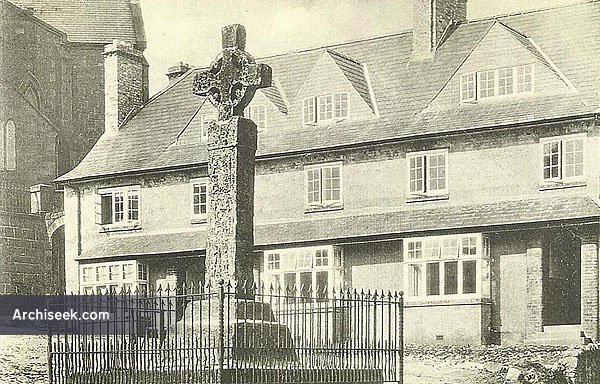 1905 – Houses, The Diamond, Clones, Co. Monaghan | Archiseek.com