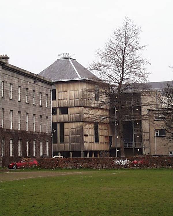 1992 – Samuel Beckett Theatre, Trinity College Dublin | Architecture ...