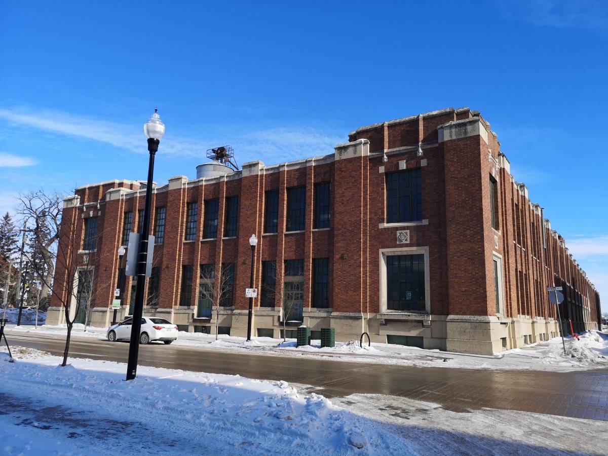 1926 - T. Eaton Co. Warehouse, 130 Galt Avenue, Winnipeg - Architecture ...